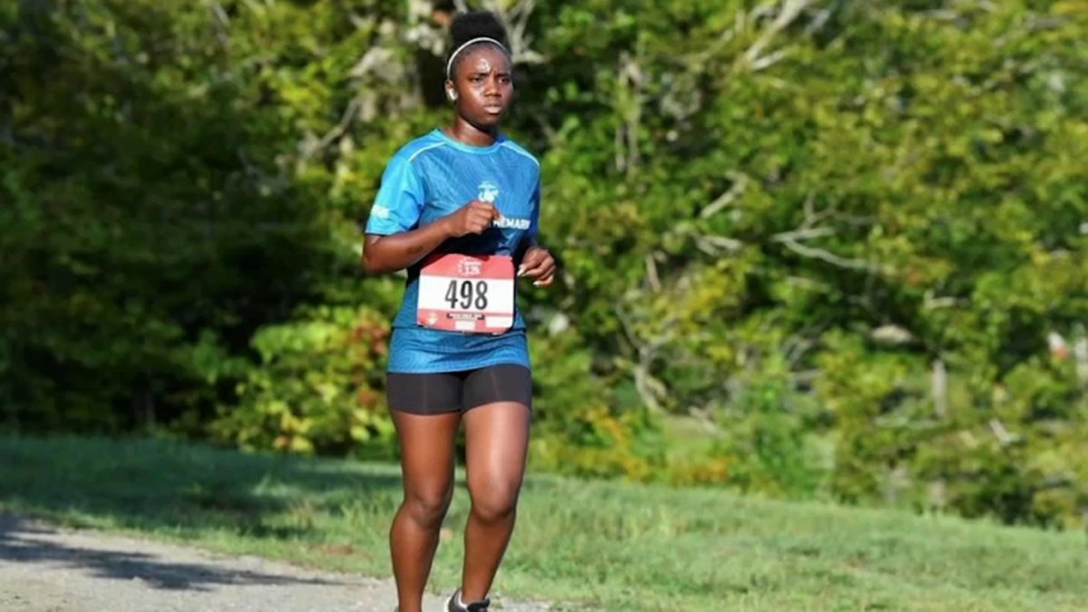 Runner aided by Marine during Haiti earthquake prepares for 2023 Marine ...