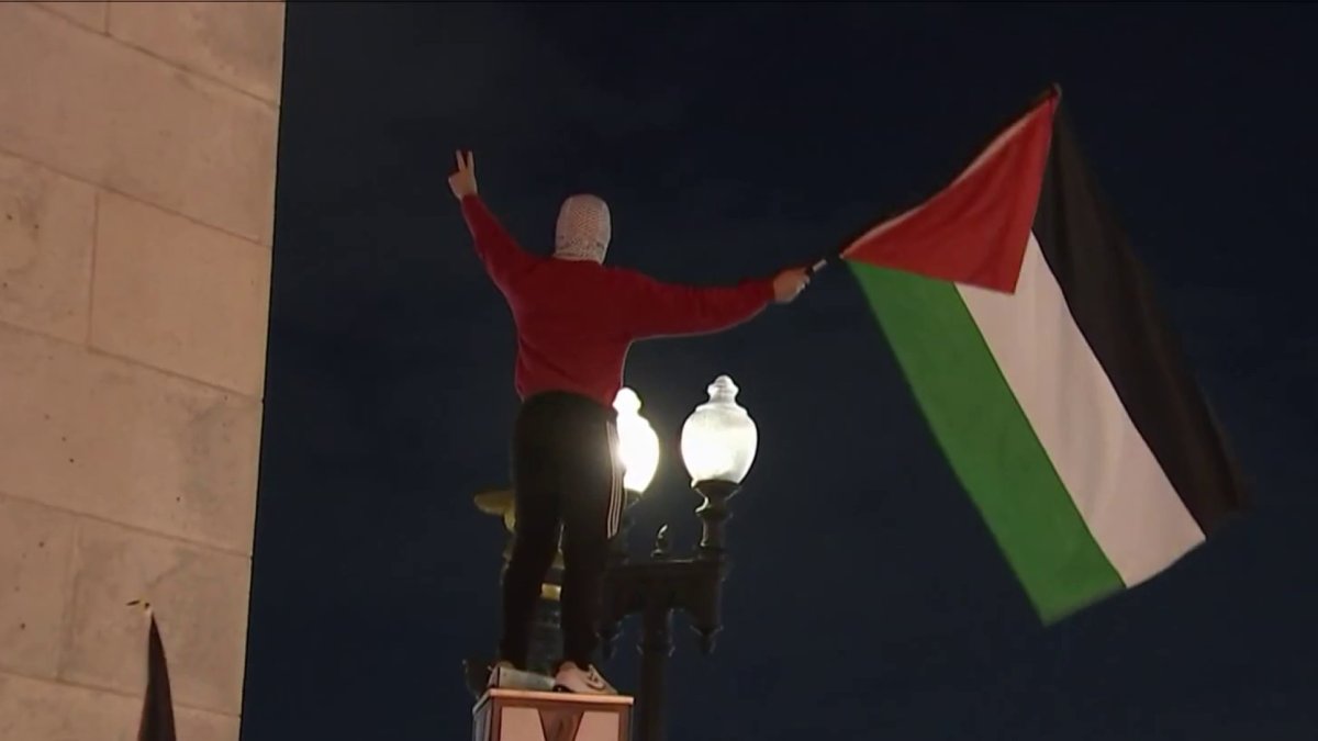 3 arrested at pro-Palestinian rally outside Union Station – NBC4 Washington