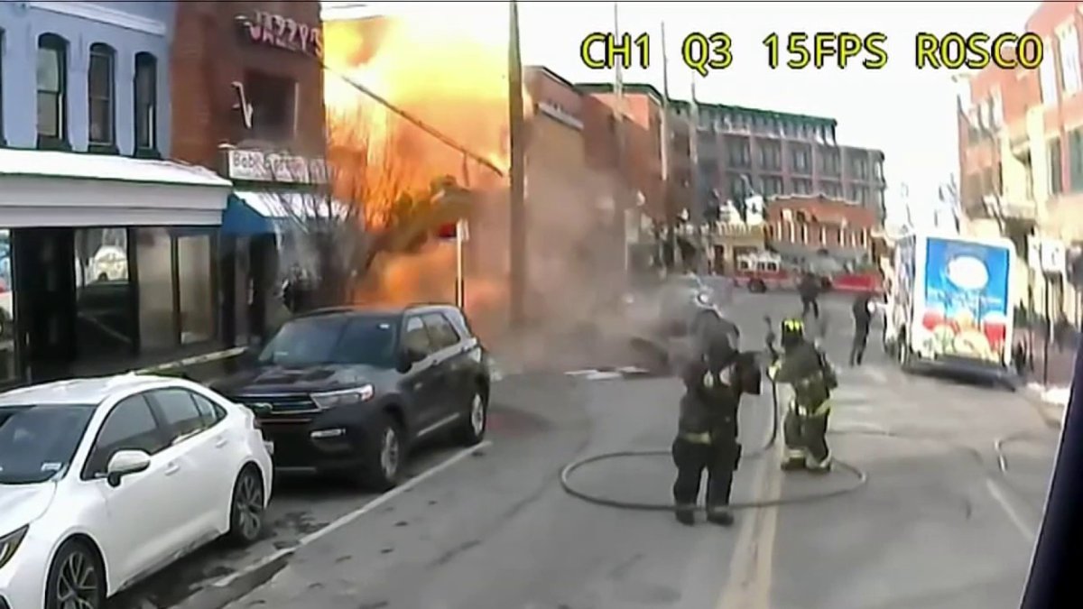Video shows explosion that leveled building in Southeast DC – NBC4 ...