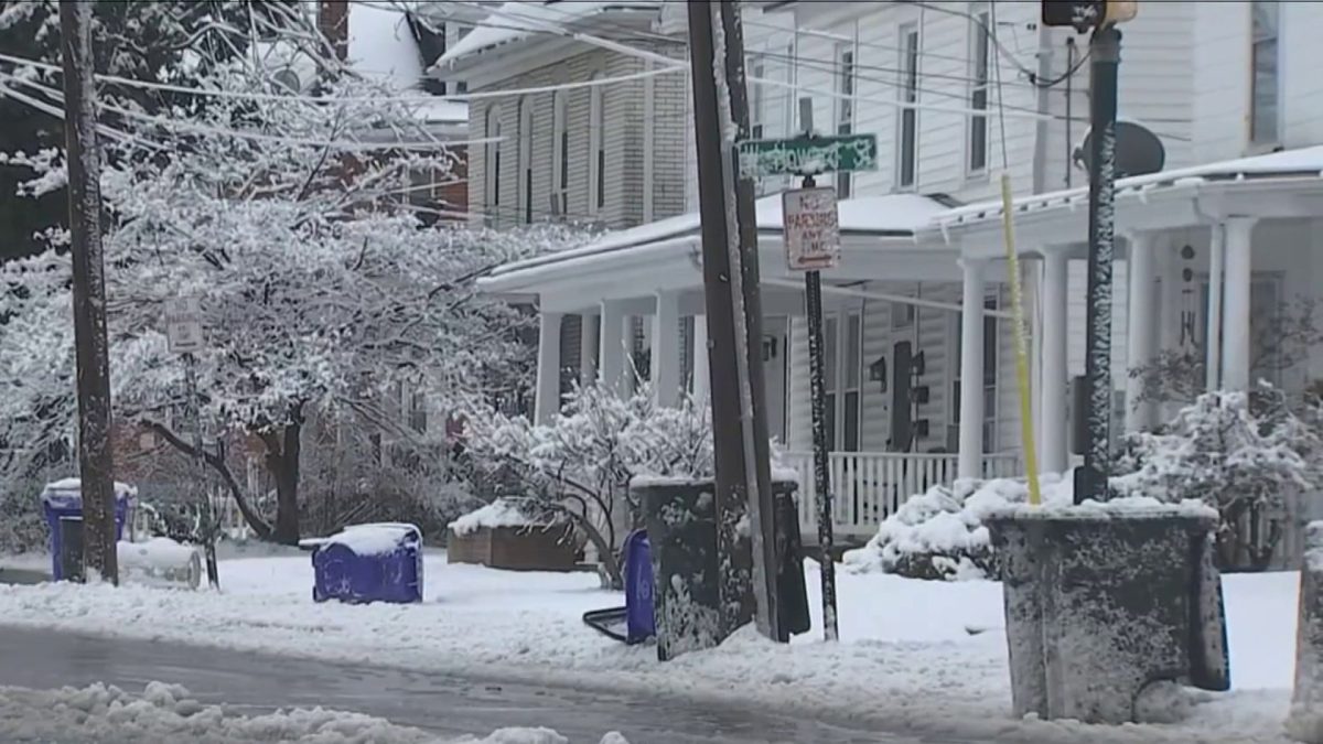 Snowfall in parts of DC area closes schools, leaves roads slick – NBC4 ...