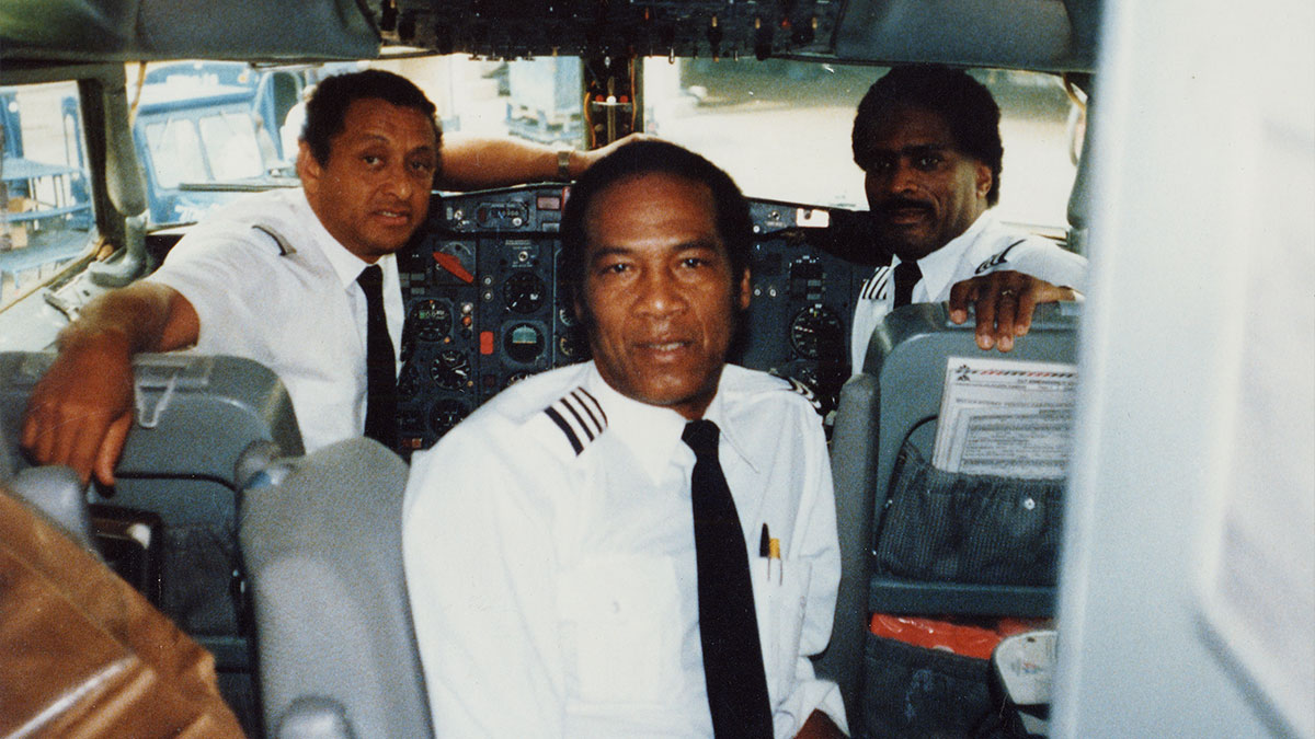 David E. Harris, first Black commercial airline pilot, dead at 89 ...