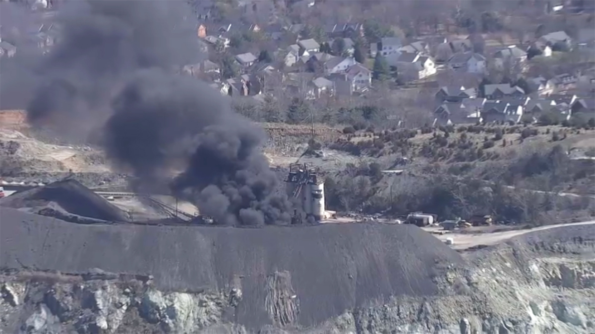 Fire at Rockville quarry sends smoke over area – NBC4 Washington