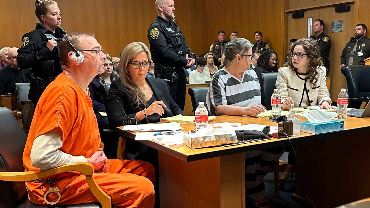 Michigan school shooter’s parents sentenced to at least 10 years – NBC4 ...