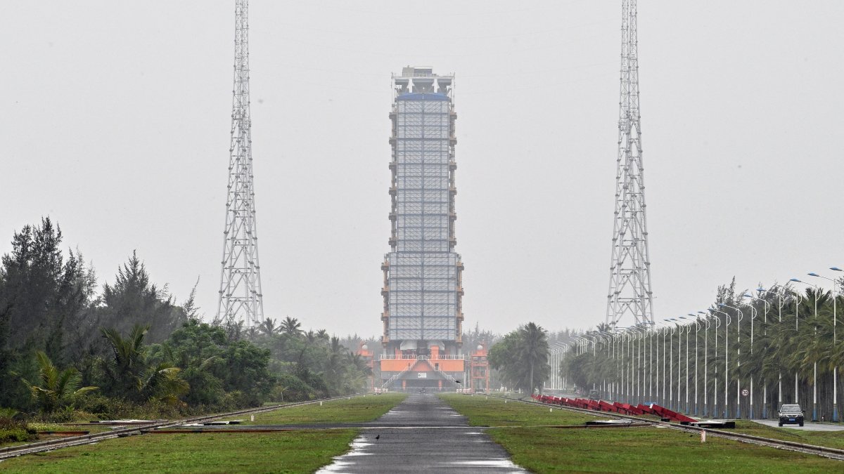 Chinese lunar probe returns to Earth with world’s first rock, soil ...