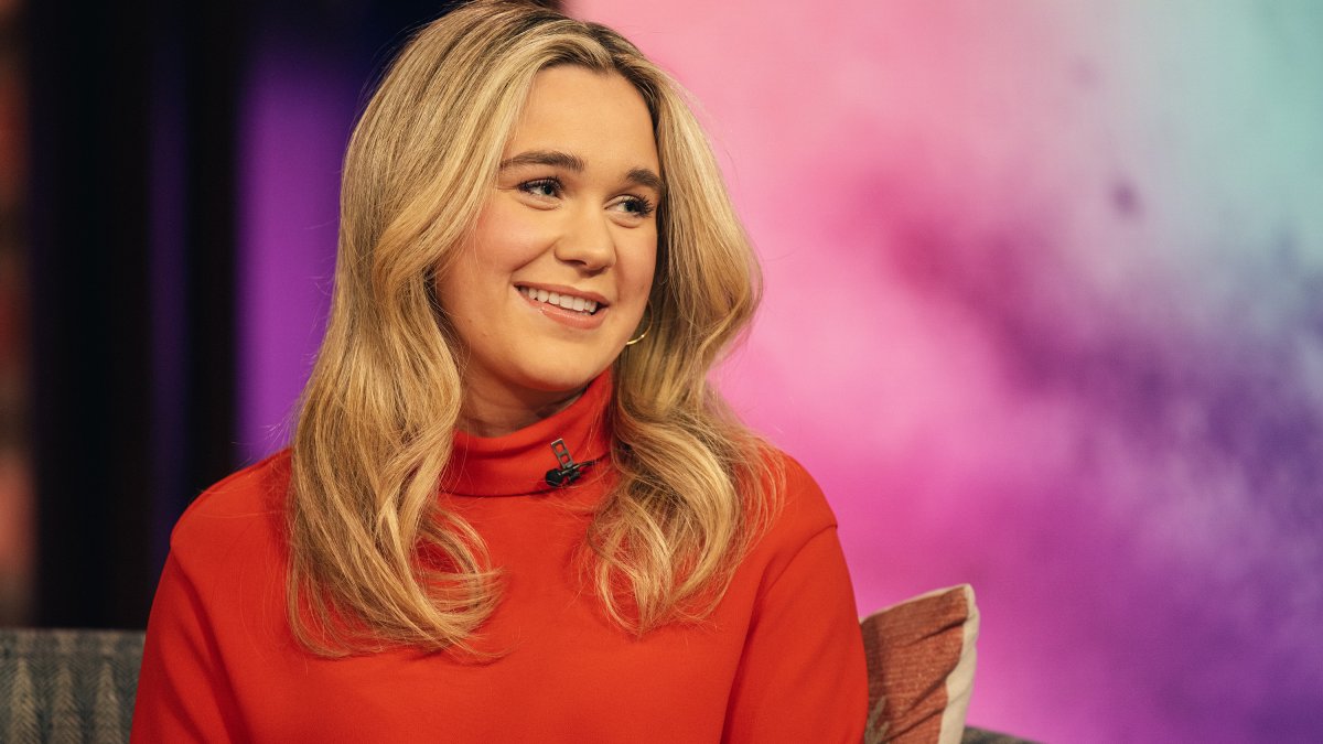 A shark attack took her leg. Now Yale swimmer Ali Truwit is a 1st time ...