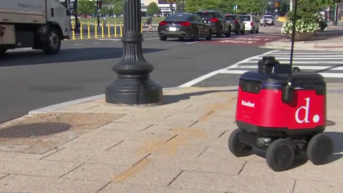Here’s what this DDOT robot is up to – NBC4 Washington