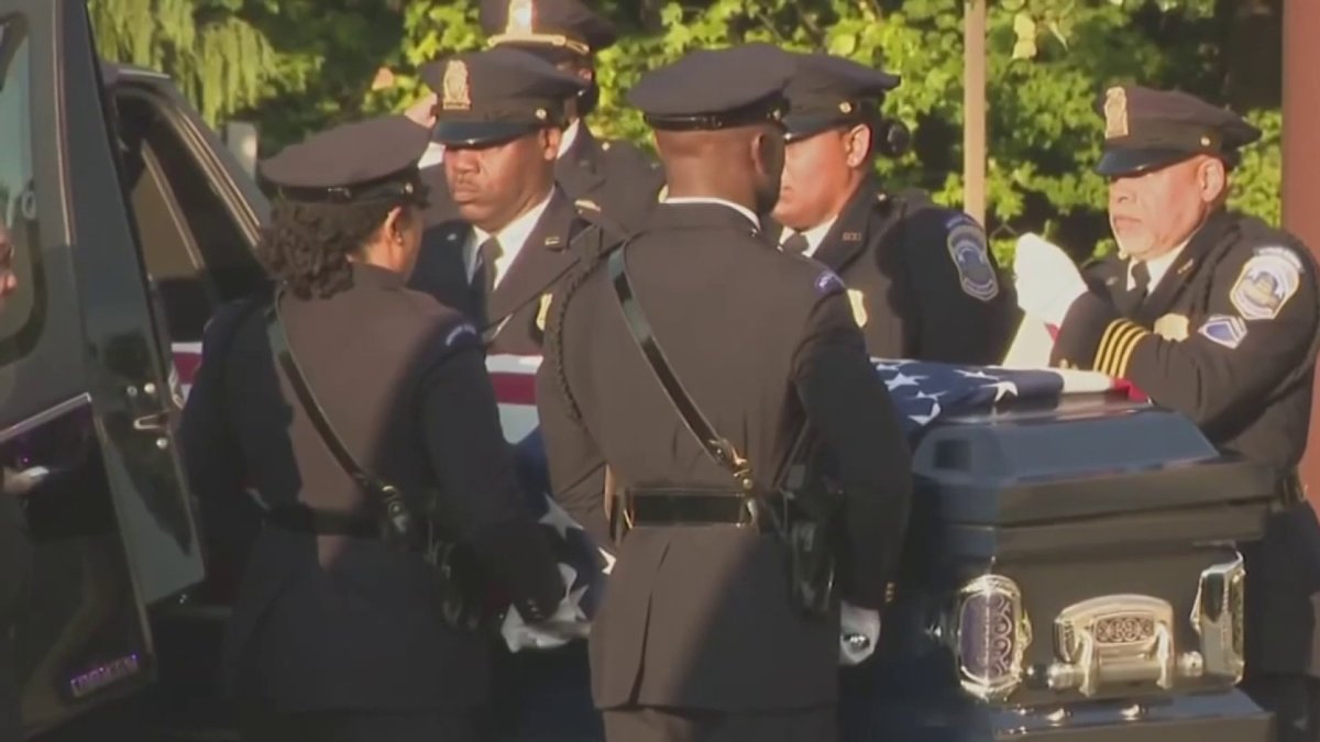 ‘A tragic loss’: Fallen DC investigator honored at memorial services ...