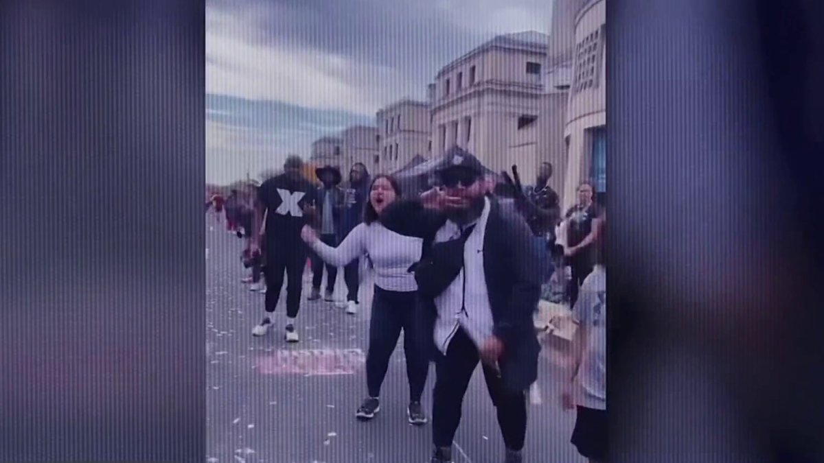 DC running club to cheer on Marine Corps Marathon runners – NBC4 Washington