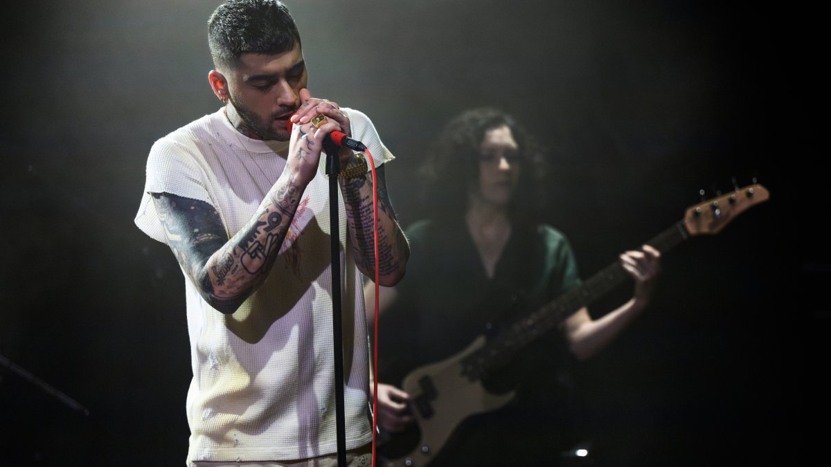 Zayn Malik Postpones Tour After Liam Payne Death Nbc4 Washington