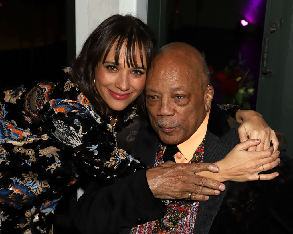 Actor Rashida Jones breaks her silence on dad Quincy Jones’ death ...