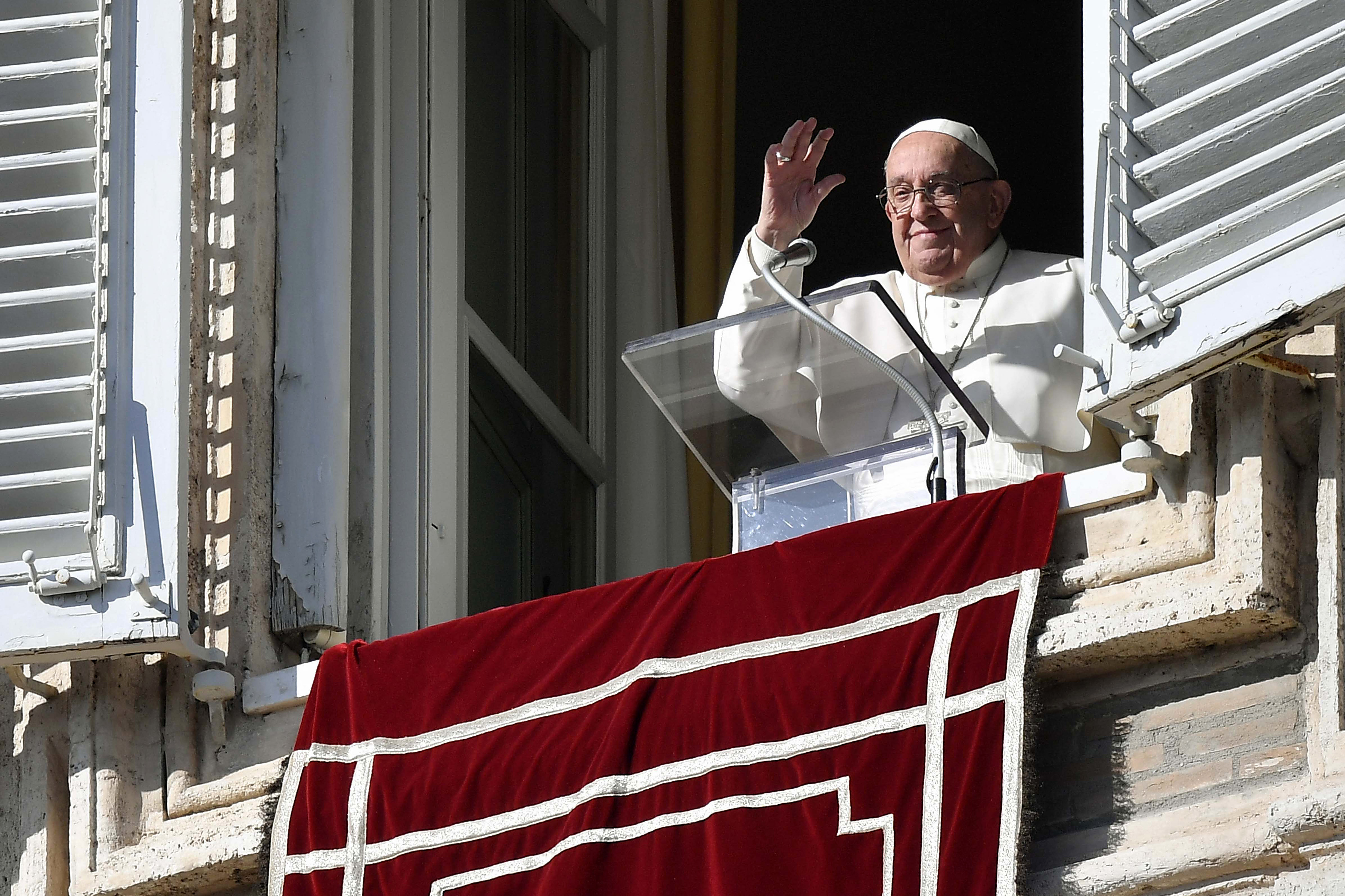 Pope Francis denounces attacks in Gaza, calls for investigation – NBC4 ...