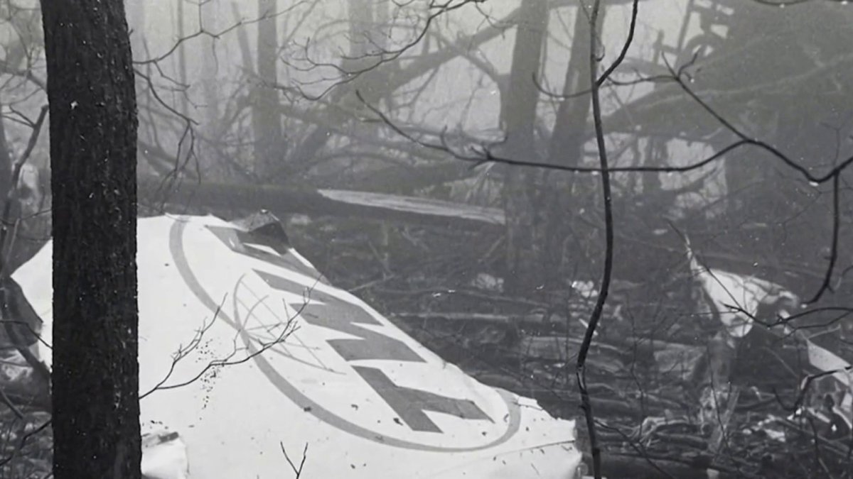 Virginia town to honor Bluemont plane crash victims after 50 years ...