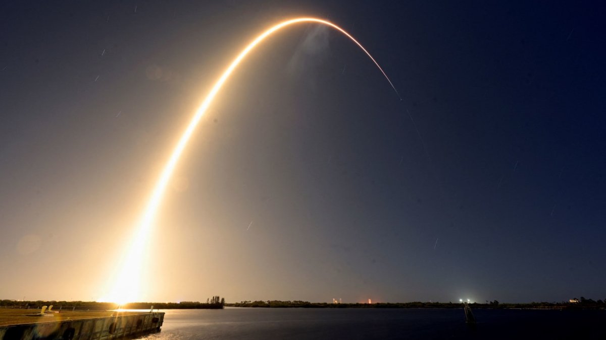 Firefly Aerospace kicks off first moon mission after SpaceX launch ...