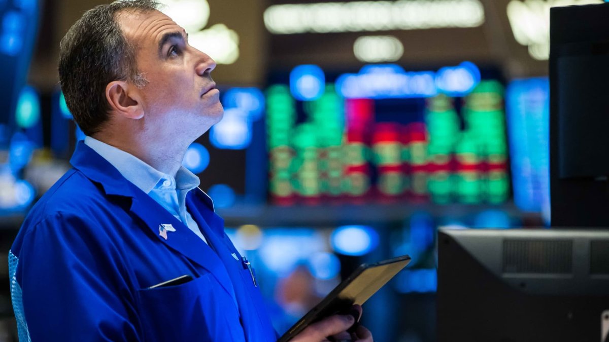Dow closes more than 150 points higher in volatile session after slew ...