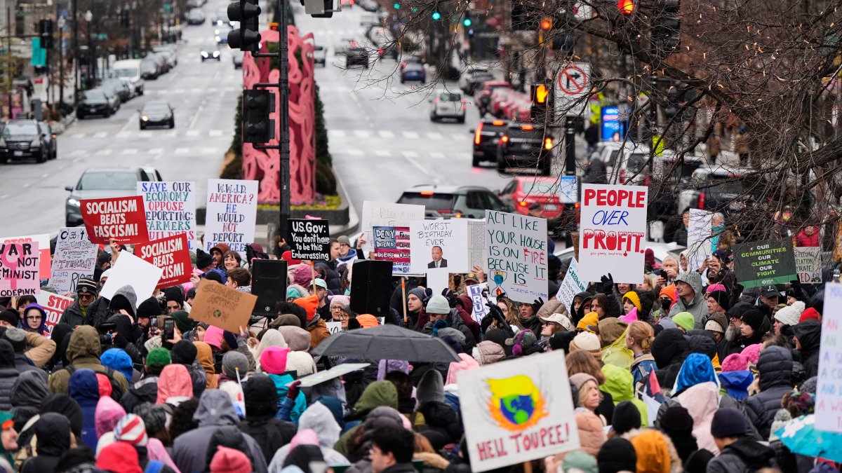 People’s March: Thousands gathered in D.C. to protest Trump – NBC4 ...