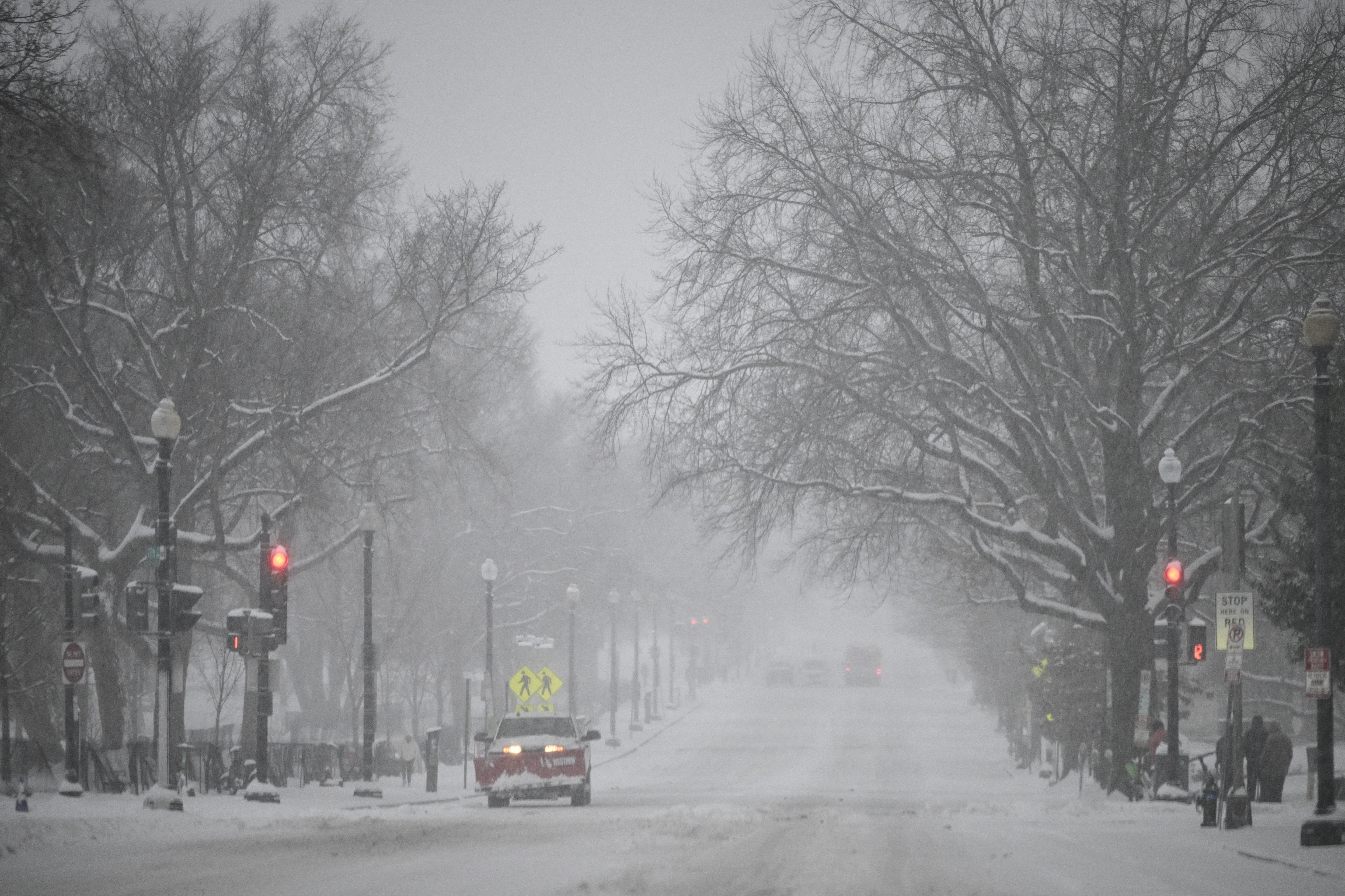 PHOTOS: Winter storm blankets DC area with inches of snow – NBC4 Washington