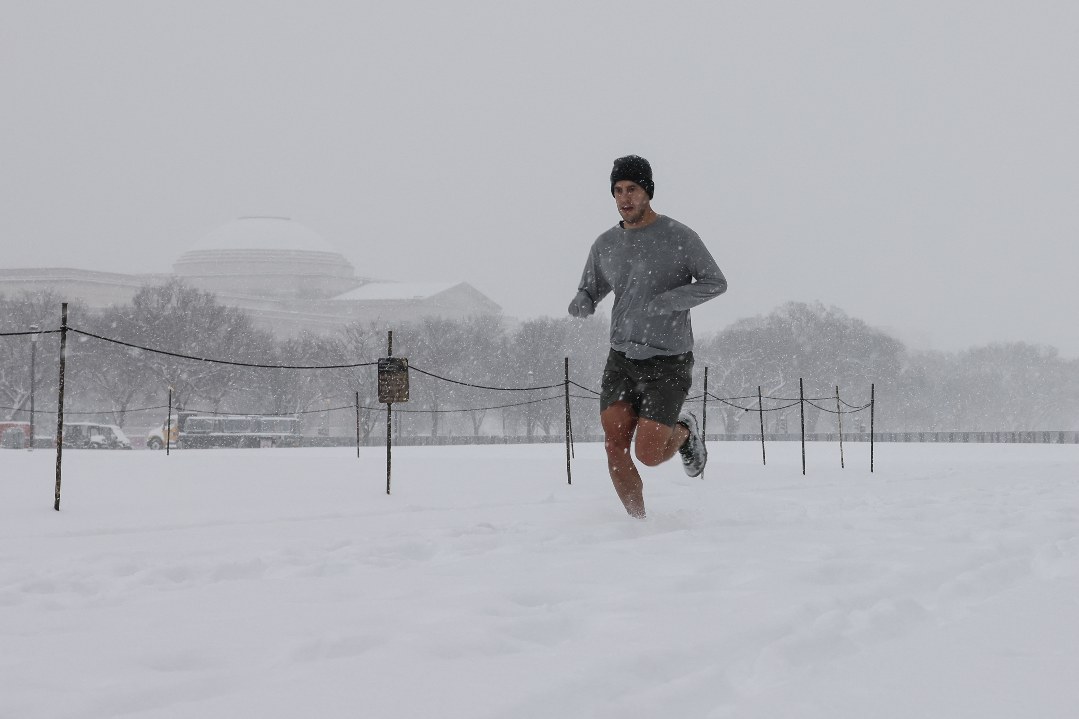 PHOTOS: Winter storm blankets DC area with inches of snow – NBC4 Washington