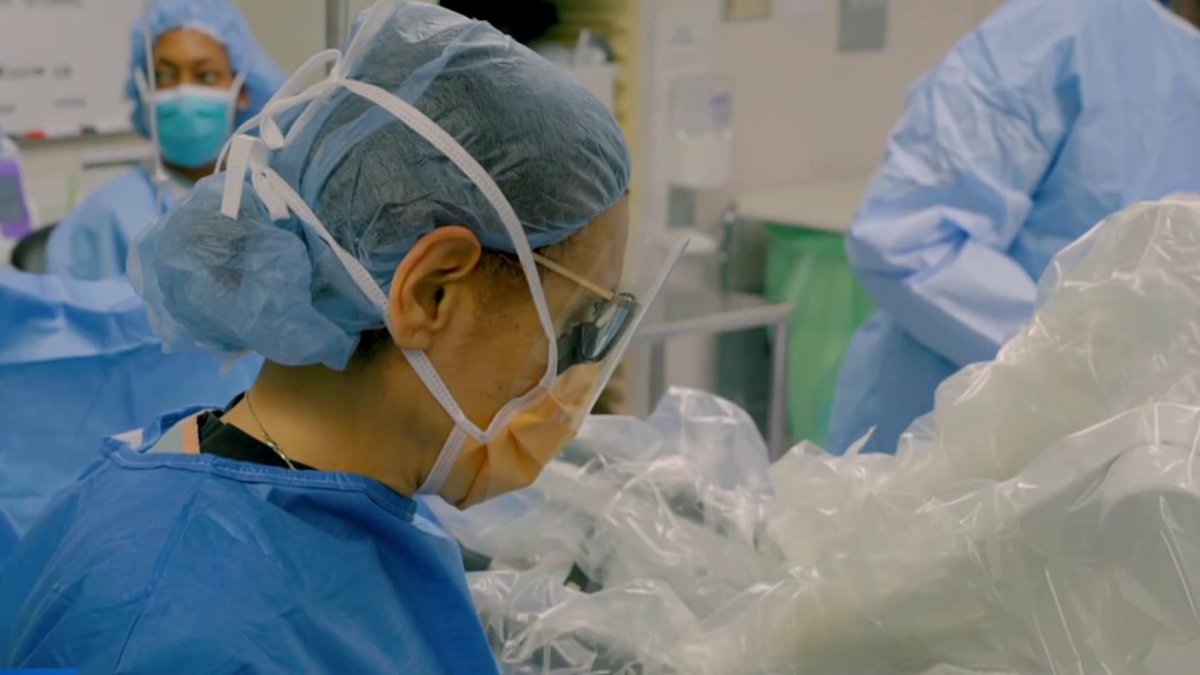 Tony Perkins’ own doctor shows how robotic surgery improves prostate ...