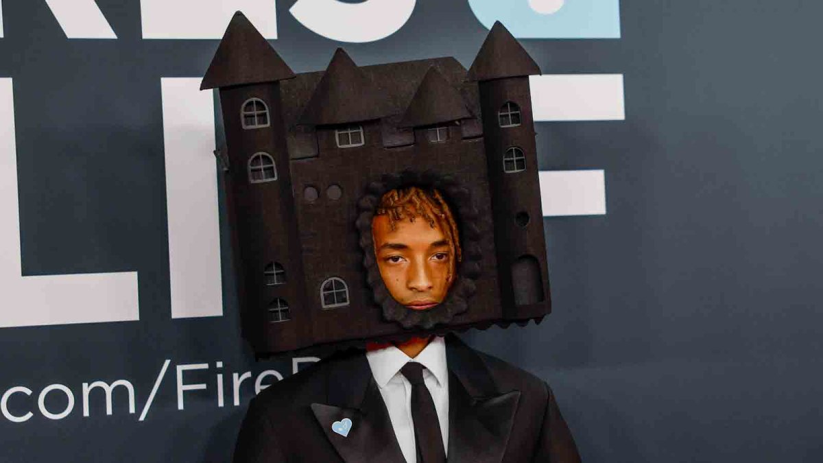 Jaden Smith arrives at Grammys wearing a house on his head – NBC4 Washington