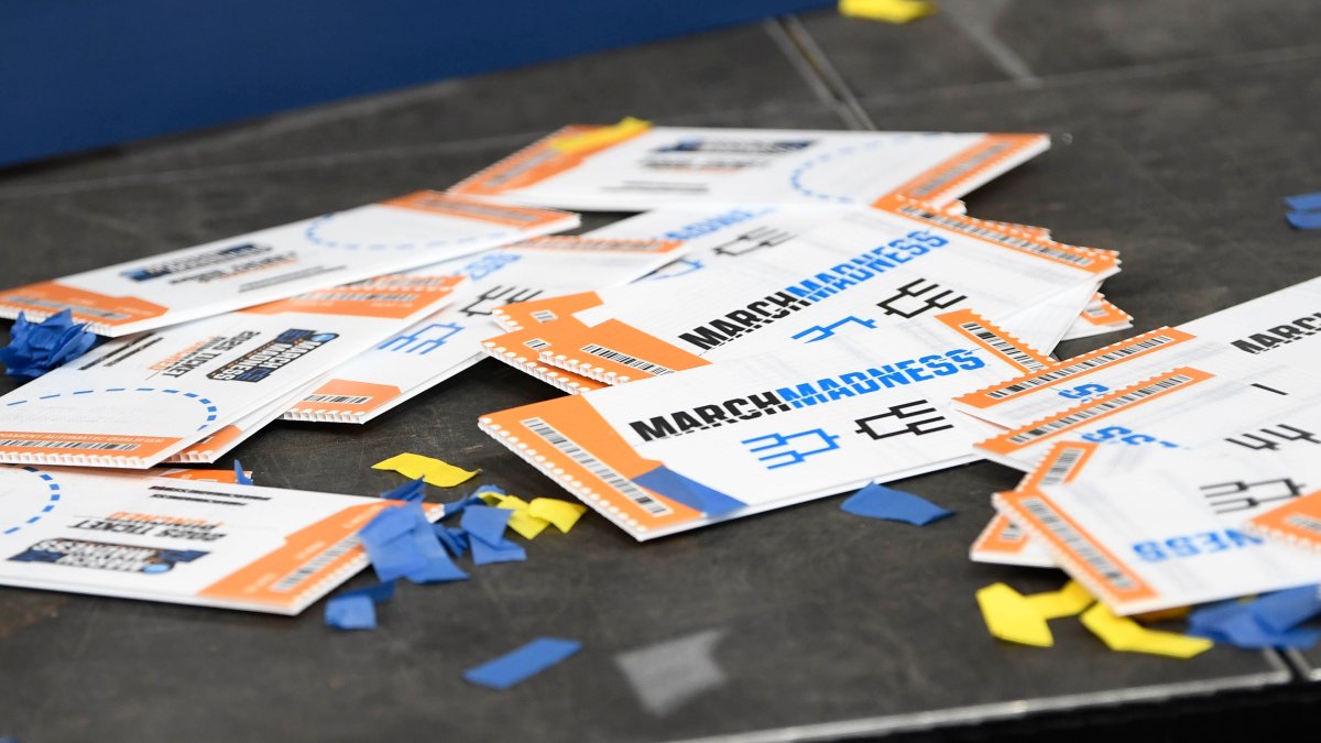 34 slam-dunk food deals for March Madness – NBC4 Washington