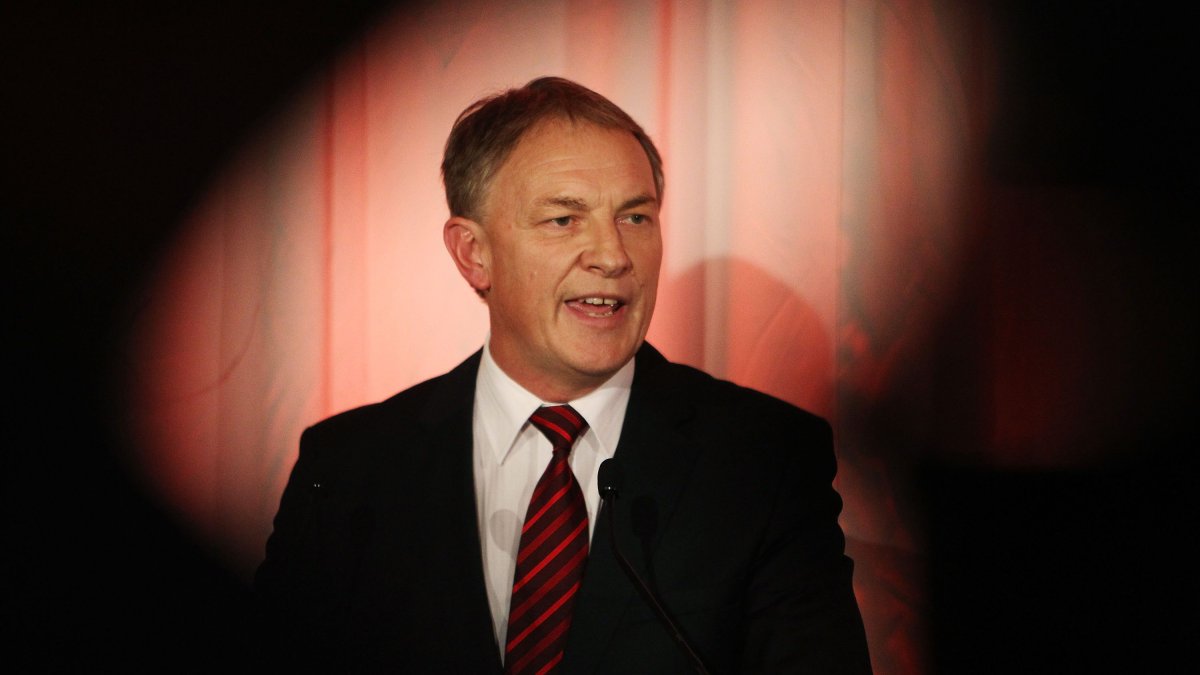 New Zealand’s most senior diplomat in London loses job over Trump ...