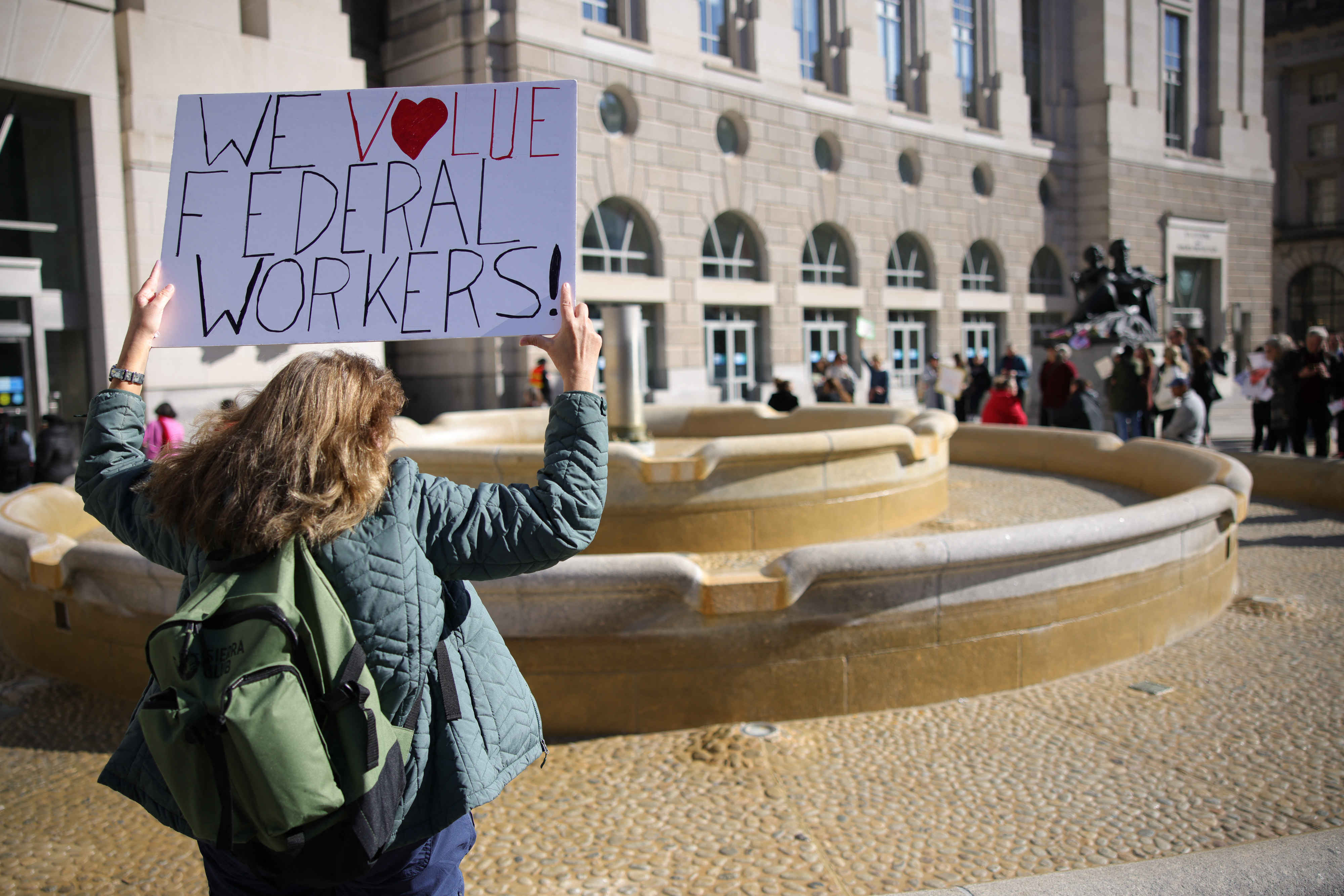 Federal workers fight back as Trump dismantles their work – NBC4 Washington