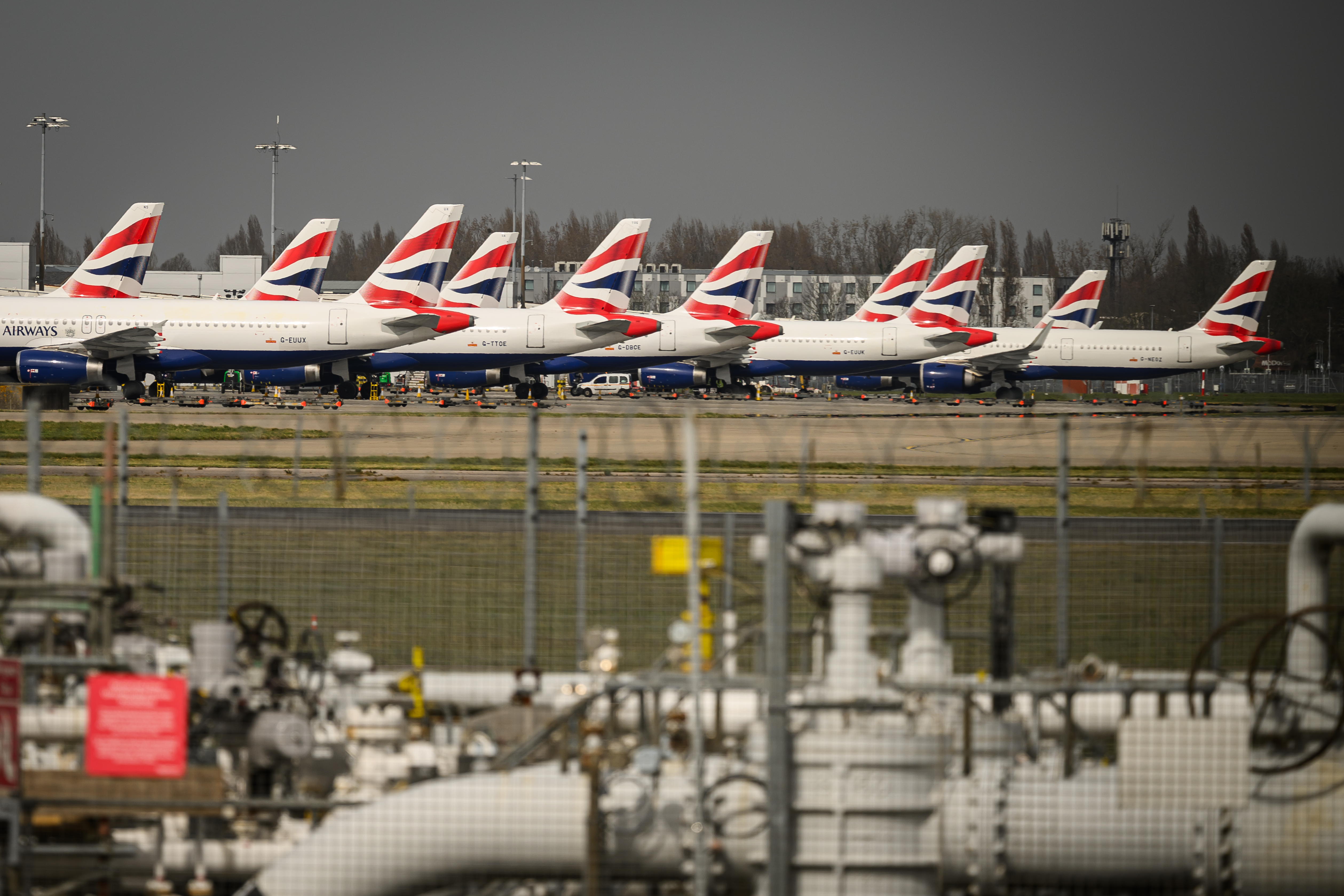 London’s Heathrow Airport to resume flights after power outage – NBC4 ...
