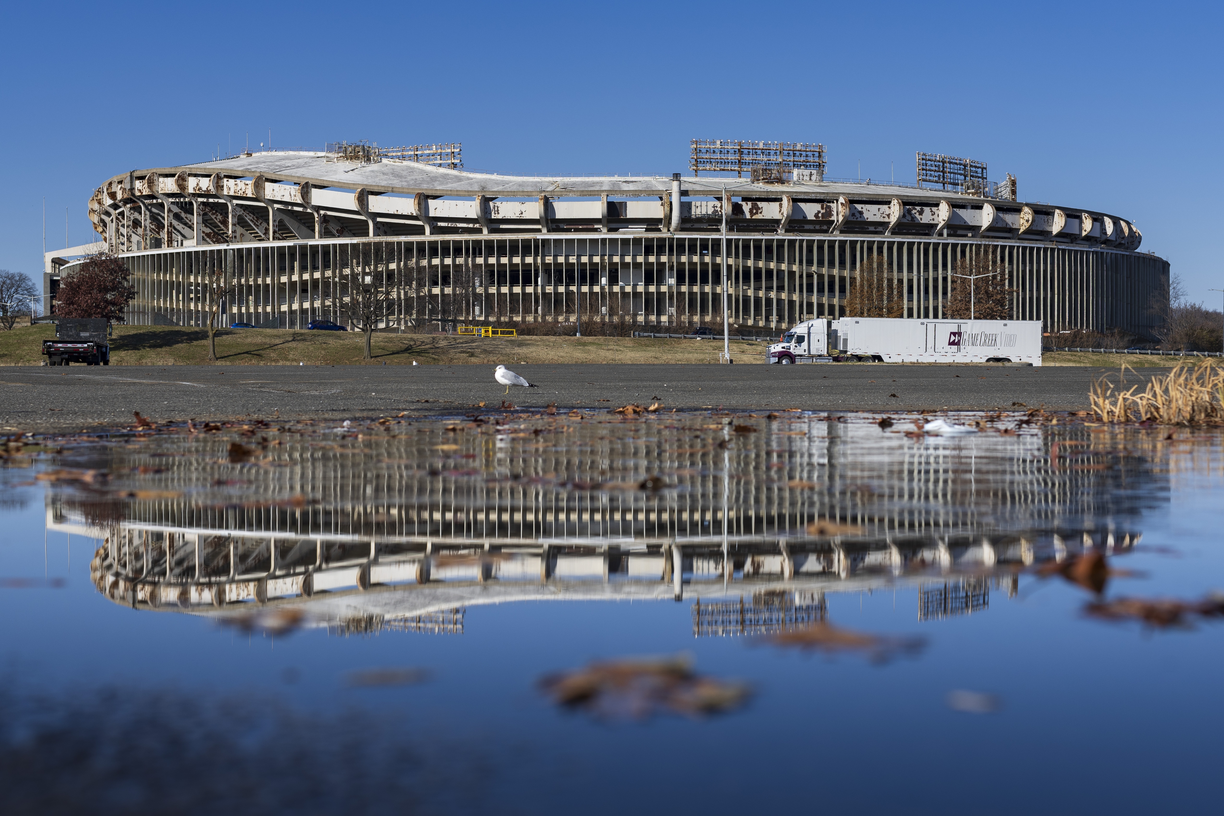 Live updates: Washington Commanders returning to DC with stadium deal ...