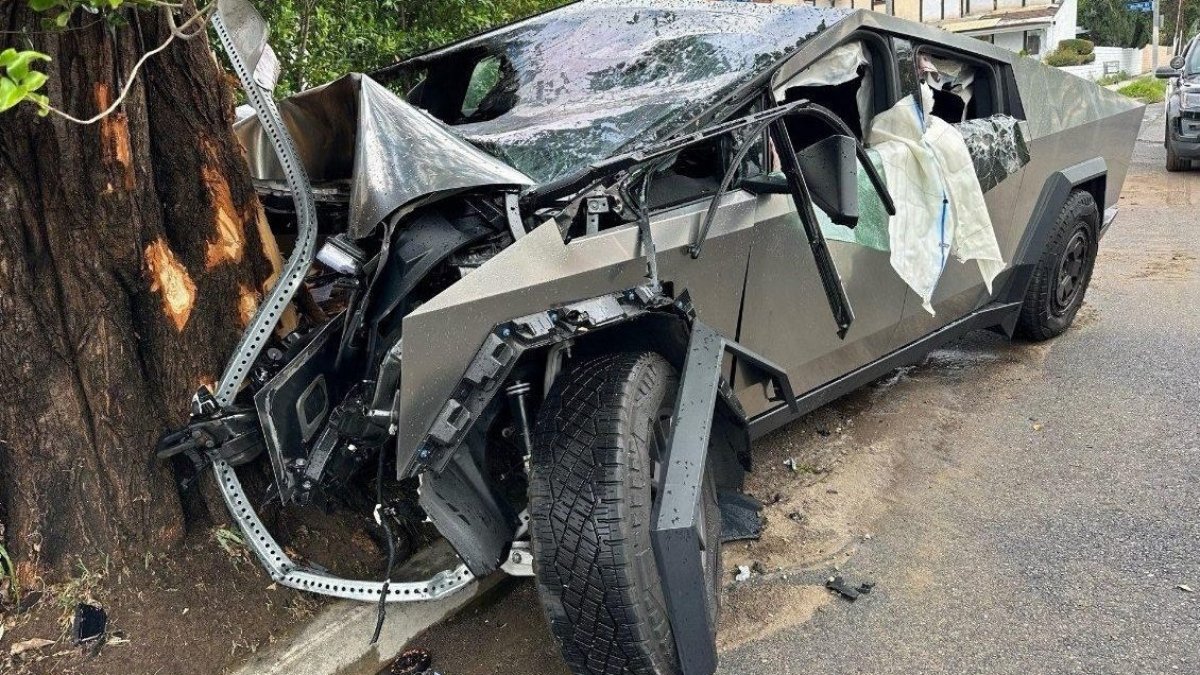 Alijah Arenas hospitalized in LA Cybertruck crash – NBC4 Washington