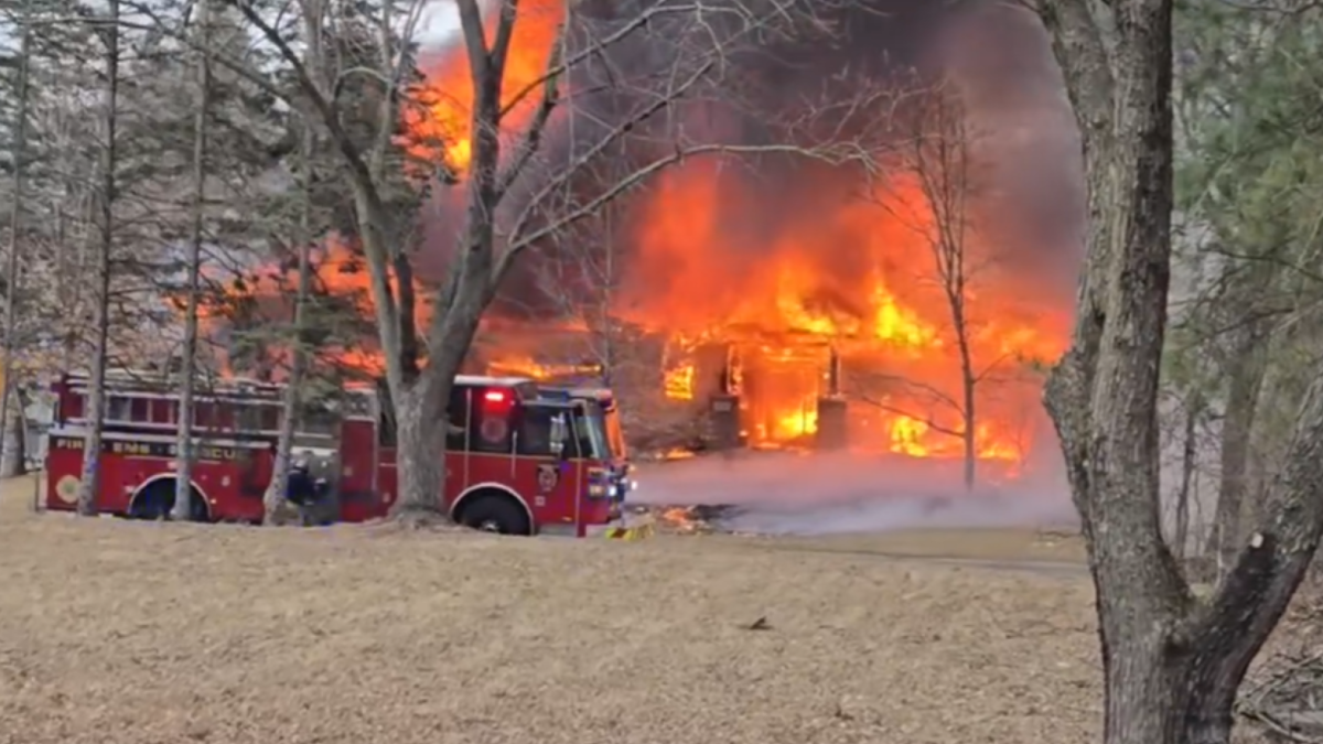 Minnesota authorities identify plane crash victim as U.S. Bank ...