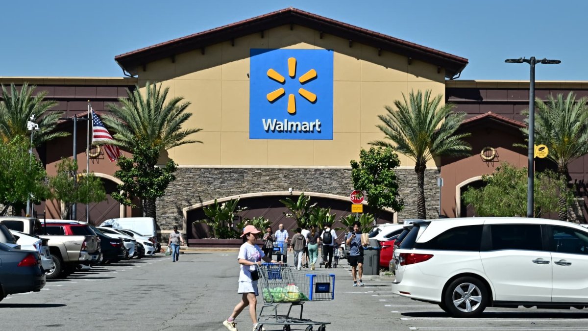 Trump tells Walmart to ‘eat the tariffs’ after retailer warned it will ...