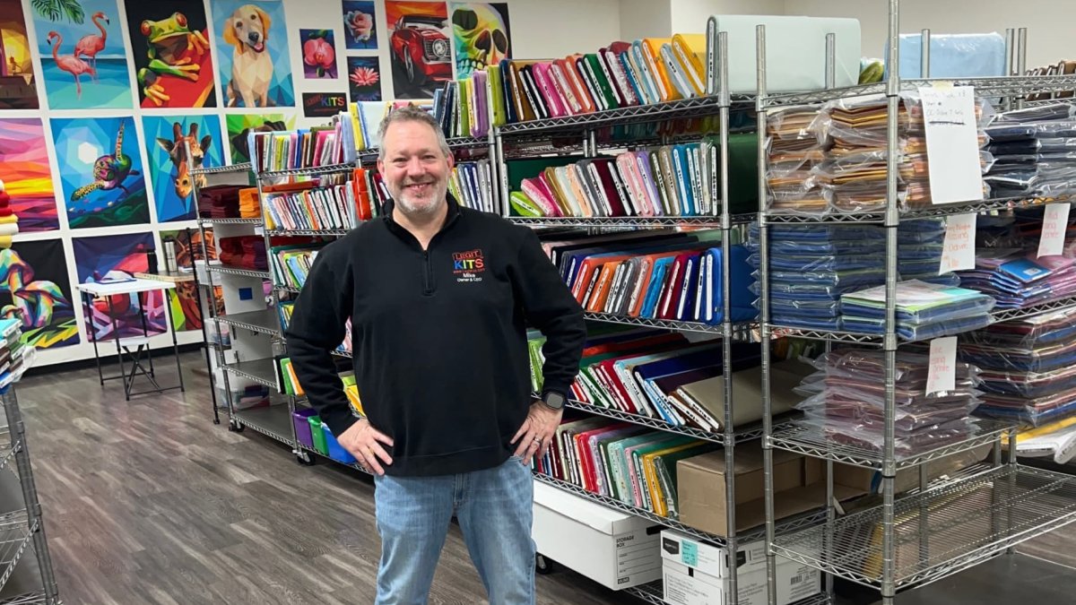 50-year-old’s side hustle brings in $117,000 a month, he works 1 day a ...