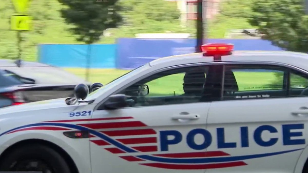 Neighbors worry over large crowd of teens fighting in Navy Yard – NBC4 ...