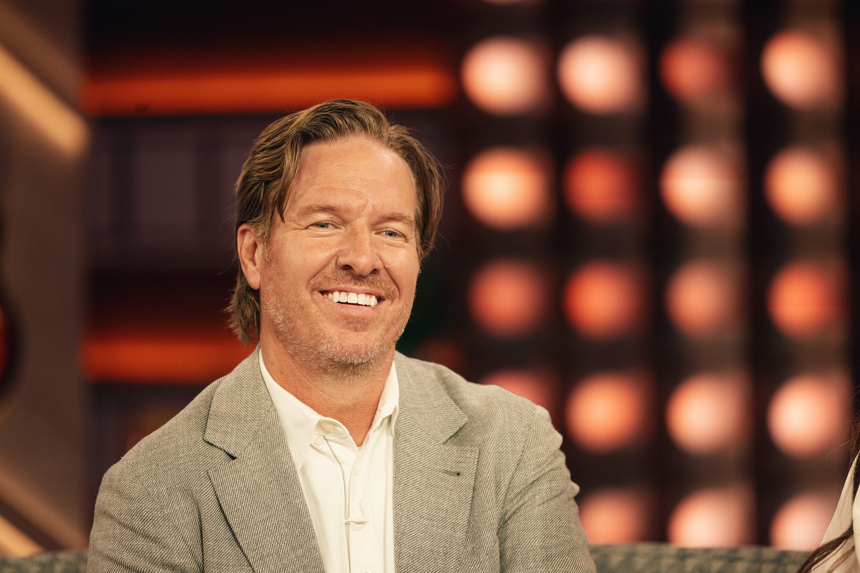 Chip Gaines features gay couple on new show ‘Back to the Frontier ...
