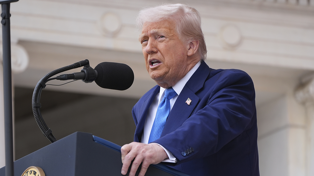 Live updates: Trump administration stops new student visa interviews ...