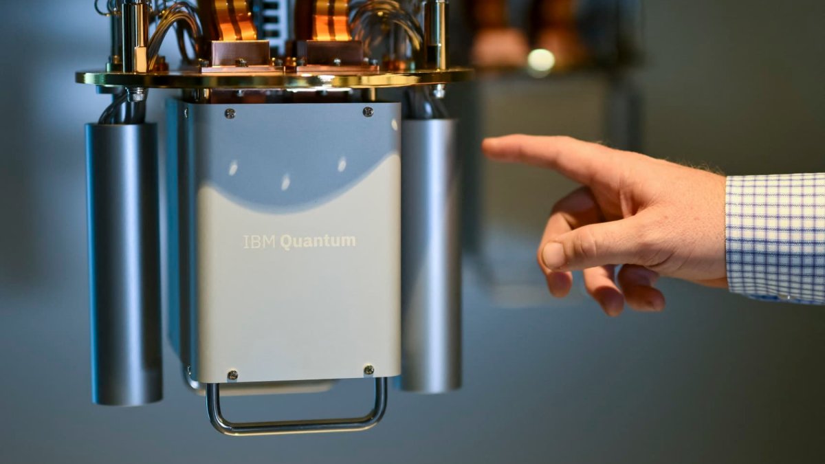 IBM announces new quantum processor, plan for Starling supercomputer by ...