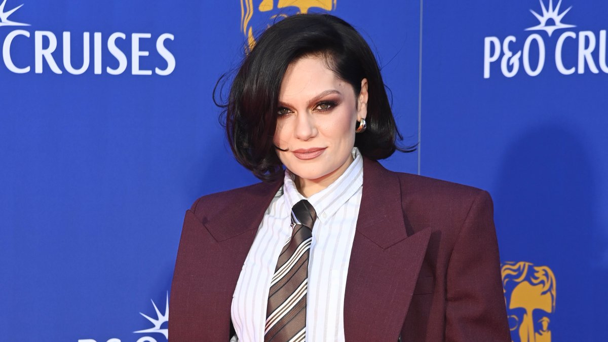 Pop singer Jessie J has early breast cancer, will undergo surgery ...