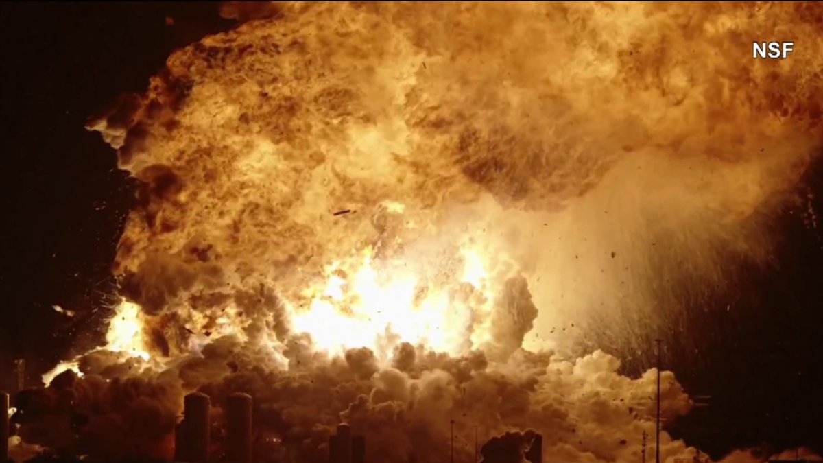 Video shows massive fireball as SpaceX rocket explodes in Texas – NBC4 ...