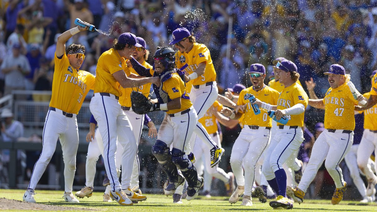 LSU sweeps Coastal Carolina in men’s CWS finals – NBC4 Washington