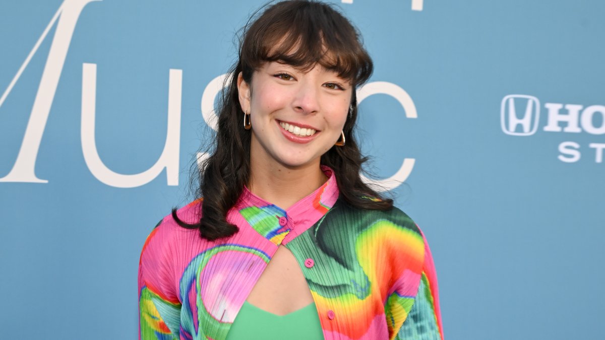 Aubrey Anderson-Emmons, ‘Modern Family’ alum, comes out as bisexual ...