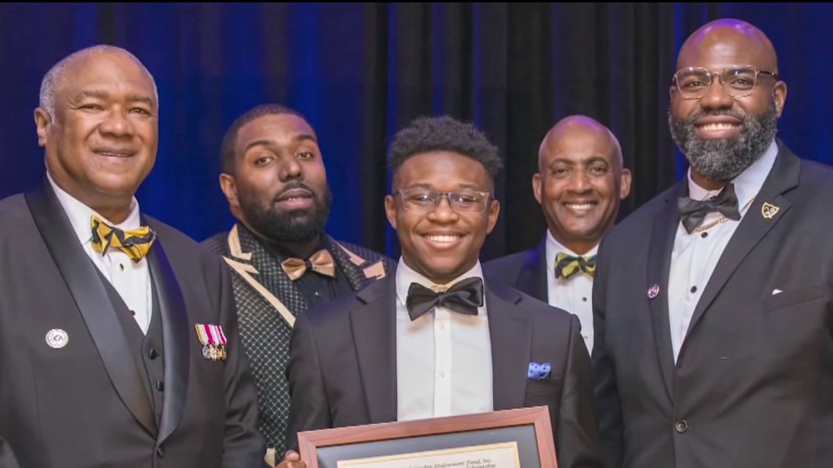 Local chapter of Alpha Phi Alpha awards scholarships to graduating ...
