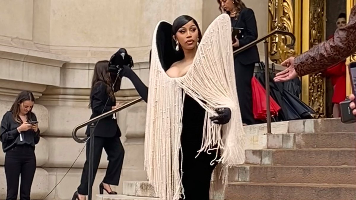 Cardi B brings live crow to Paris Fashion Week runway show – NBC4 ...