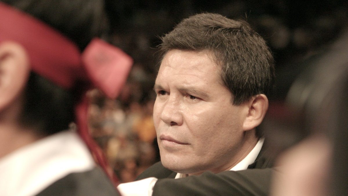 Julio César Chávez defends son arrested by U.S. immigration agents ...