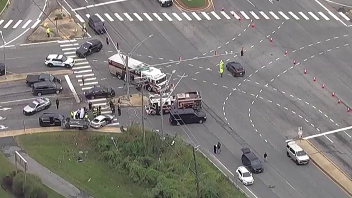 2 killed, several injured in multi-car crash in Prince George’s – NBC4 ...