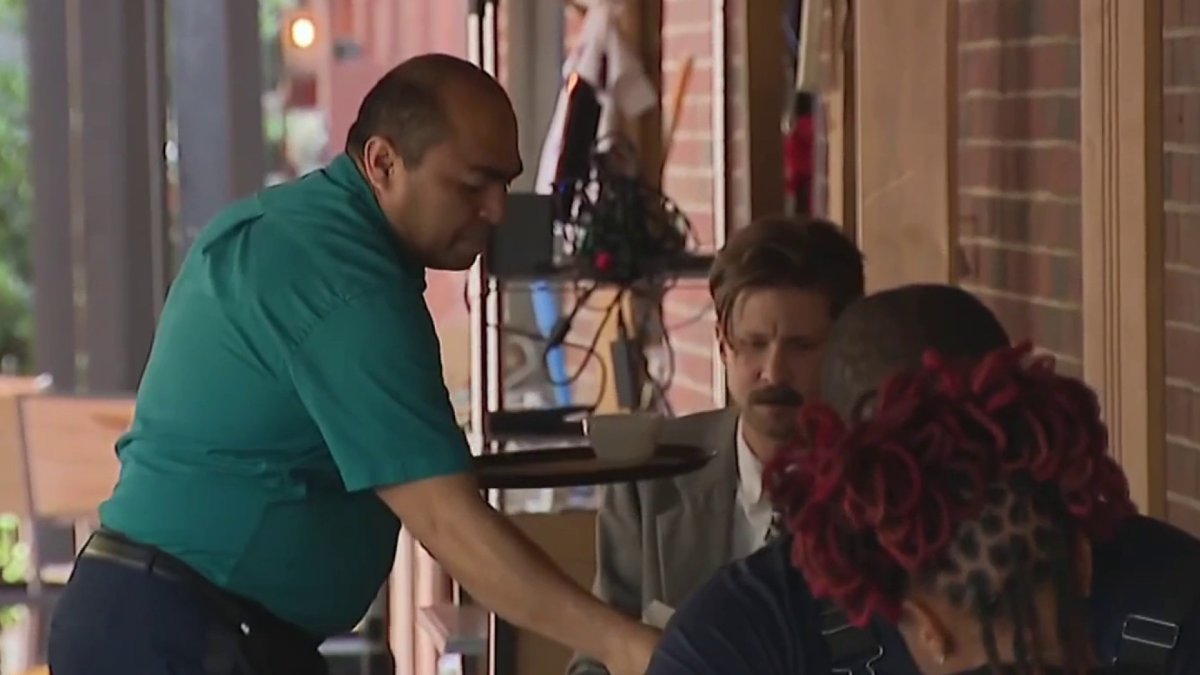 How Trump’s DC police takeover impacted restaurant week – NBC4 Washington