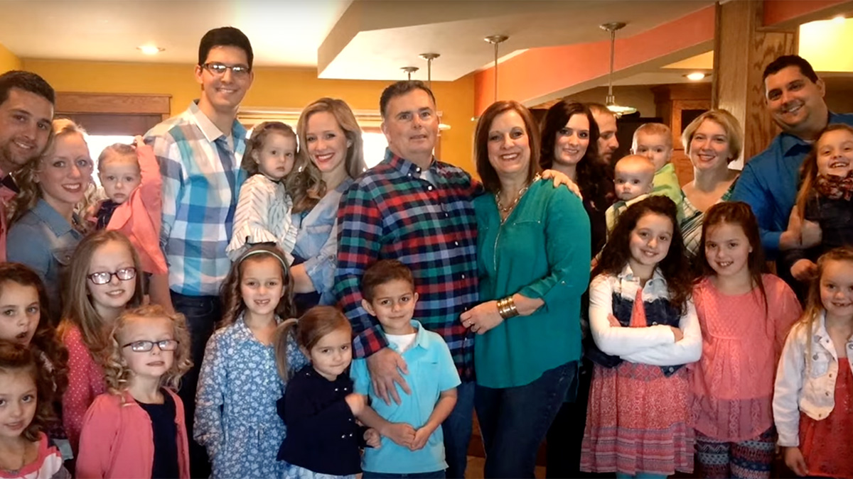 3 members of ‘Meet the Putmans’ family die in car crash, 5 others ...