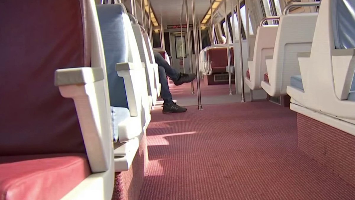 Goodbye, grody carpet: Metro retires 2000 series railcars – NBC4 Washington