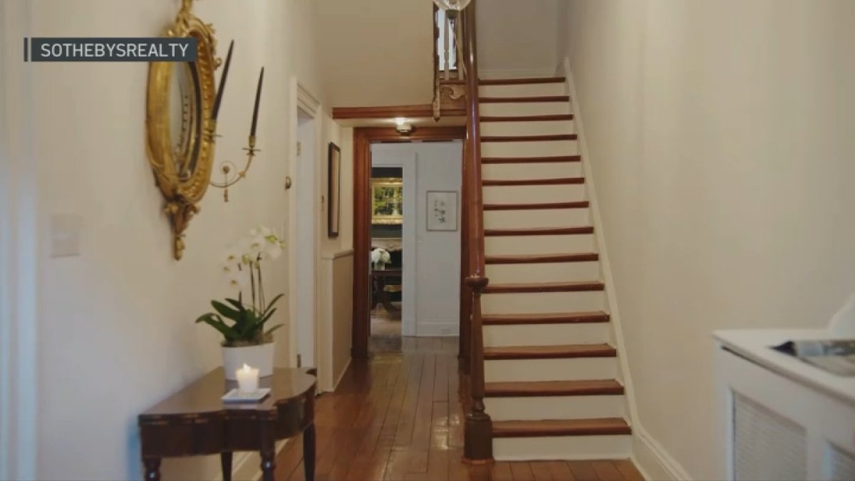 Historic Georgetown home where JFK and Jackie Kennedy lived on sale for ...