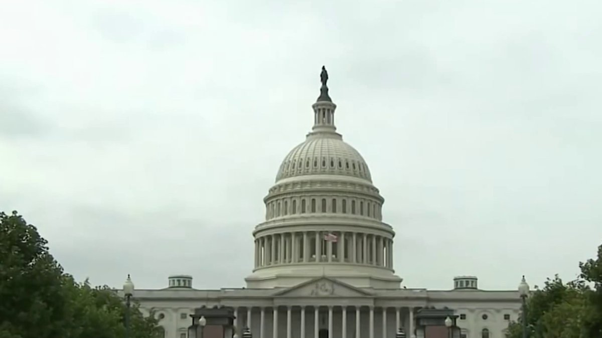 Federal judge temporarily blocks Trump’s layoffs during shutdown – NBC4 ...