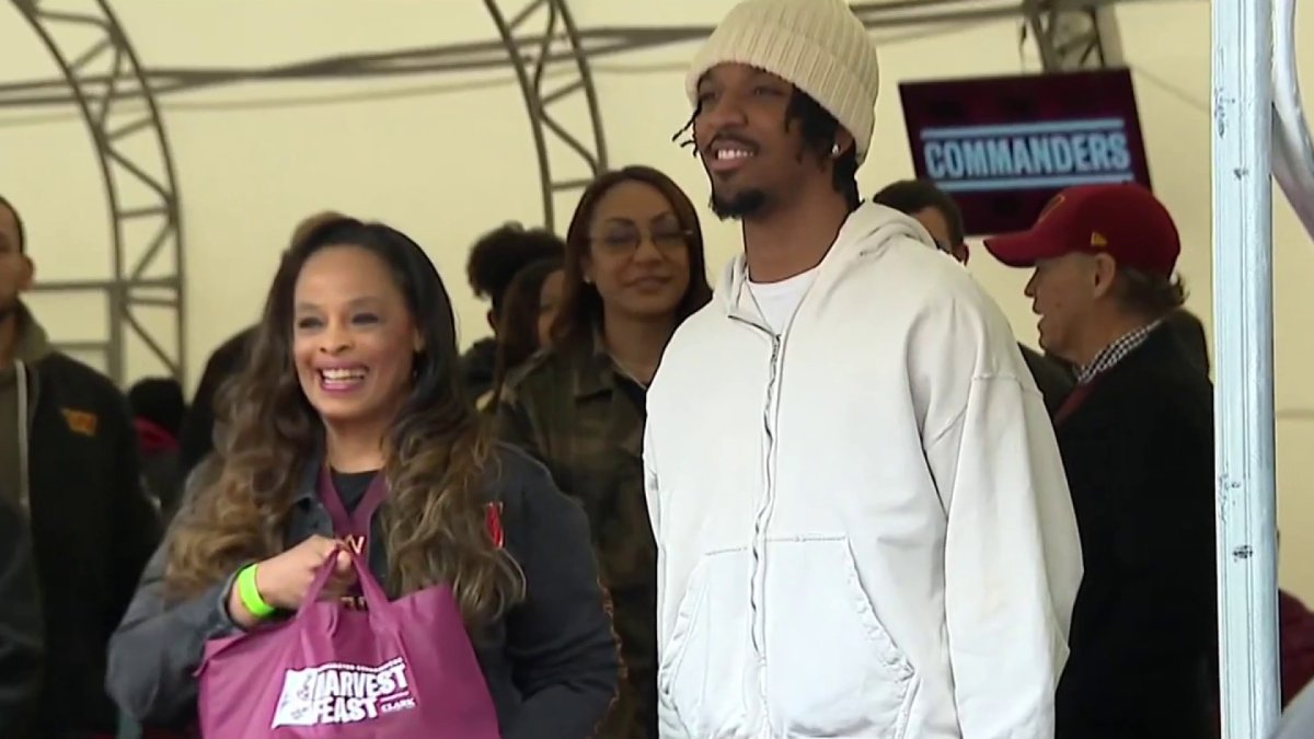 Commanders host Thanksgiving feast giveaway at Northwest Stadium – NBC4 ...